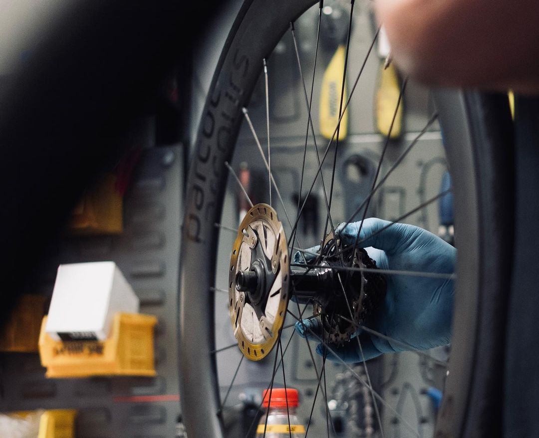 How to set your wheels up tubeless – Parcours Velo